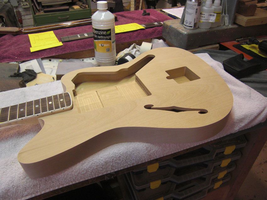 Jazzmaster Thinline build - OffsetGuitars.com